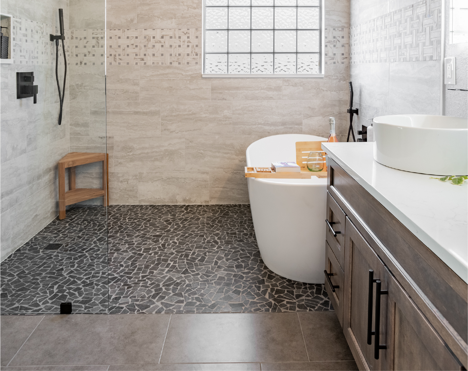How Bathroom Safety Features Benefit Everyone | Bath Tune-Up